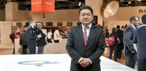 Sony confirms KW1 perfume-selfie camera has curved sensor! RX FF must ...