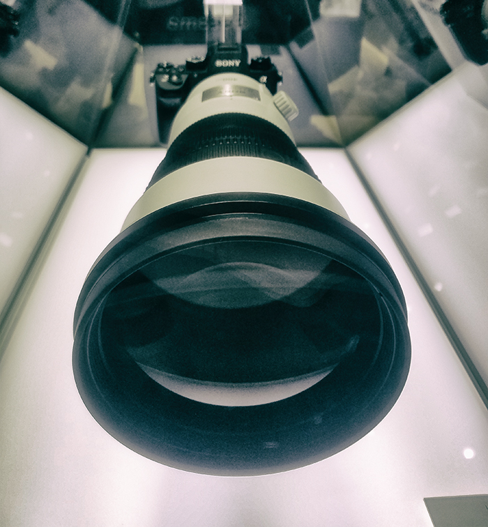 New Sony 400mm f/2.8 GM lens switches explained | sonyalpharumors