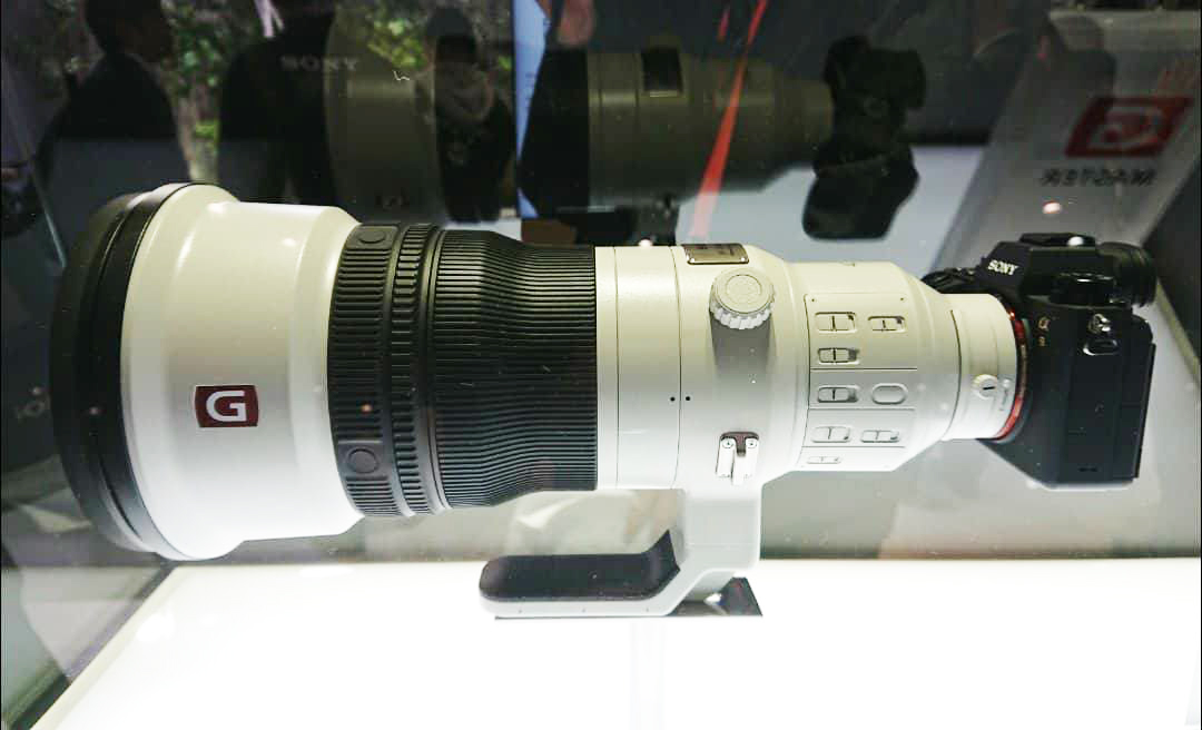 First images of the new Sony 400mm f/2.8 FE GM lens at the CP+ show ...