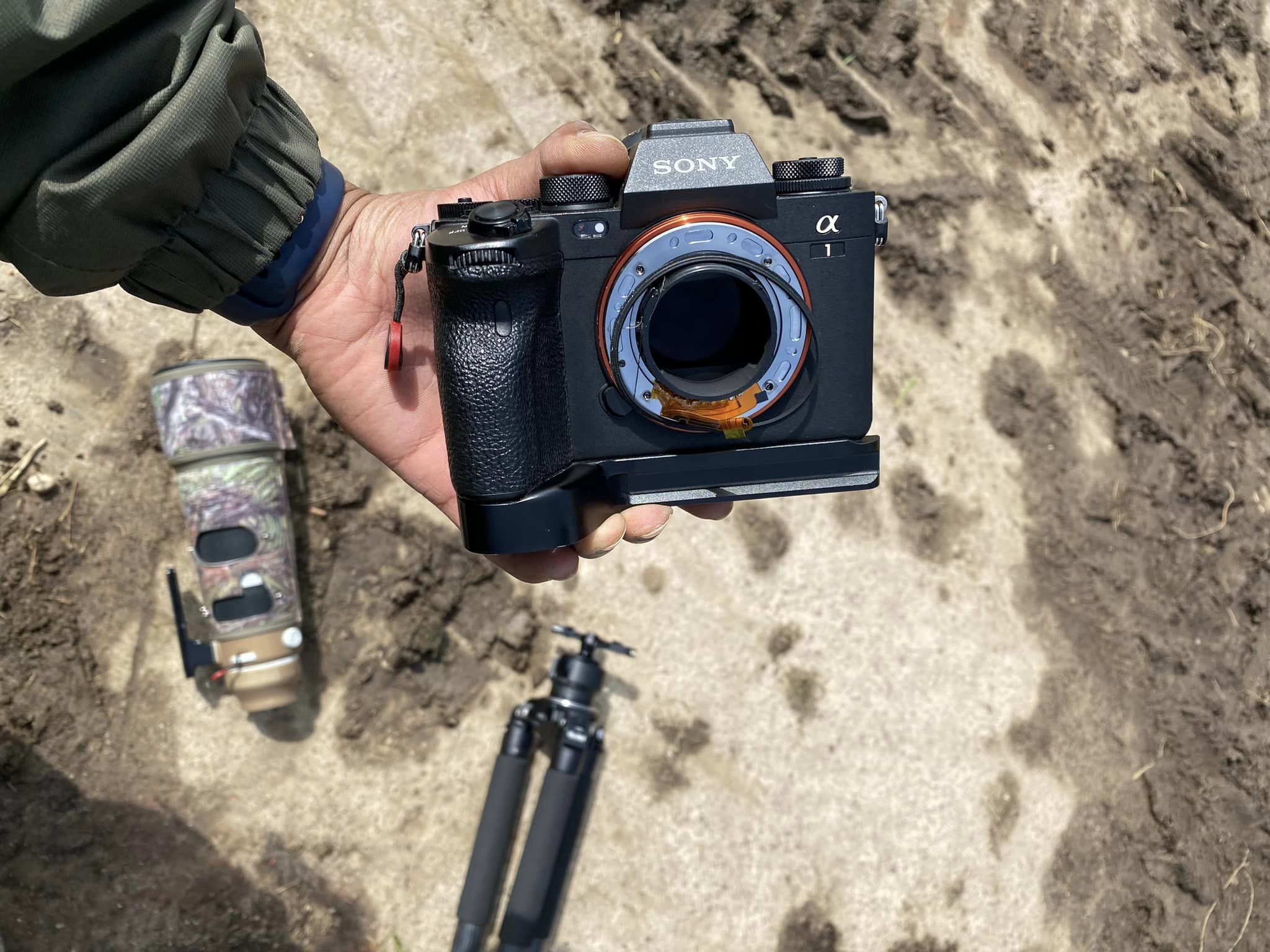 Unlucky accident: Images of broken Sony A1 camera | sonyalpharumors