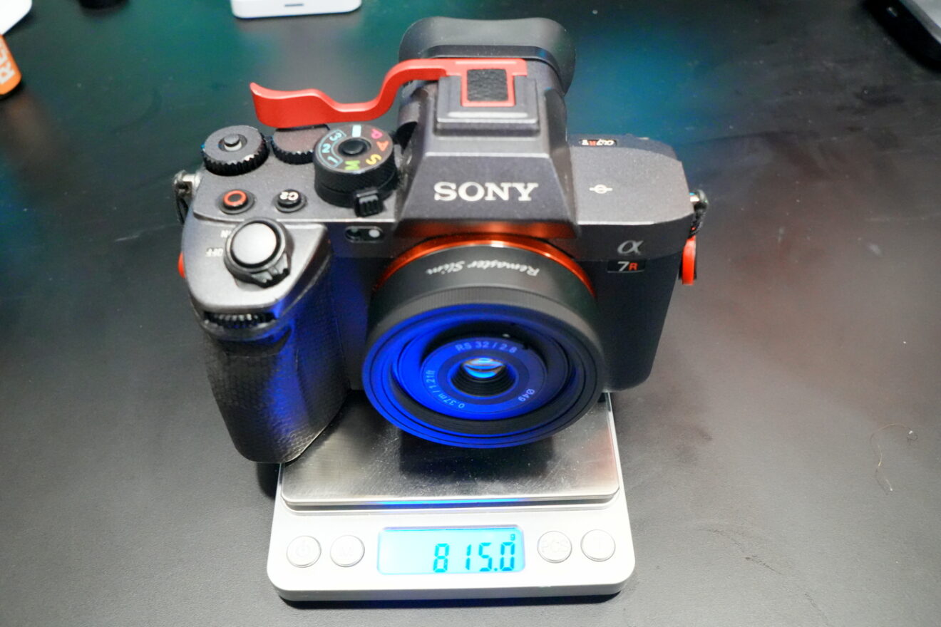 First unboxing pictures of the World’s First Optical Exchange AF Lens ...